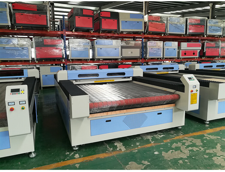 Multi-head 1610 Laser Fabric Cutting Machine - iGolden CNC