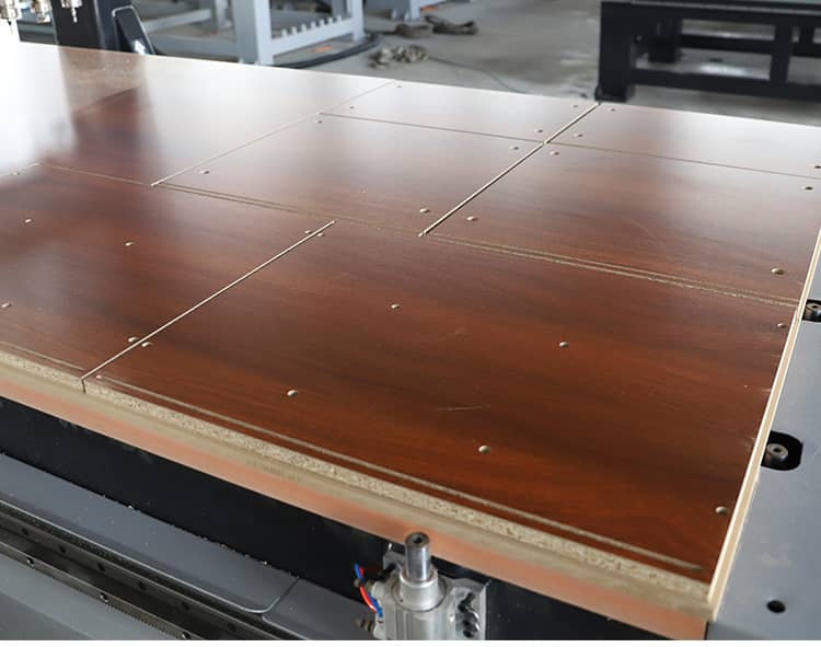 Linear Type ATC Cnc Plywood Cutting Machine Cnc Router from China ...